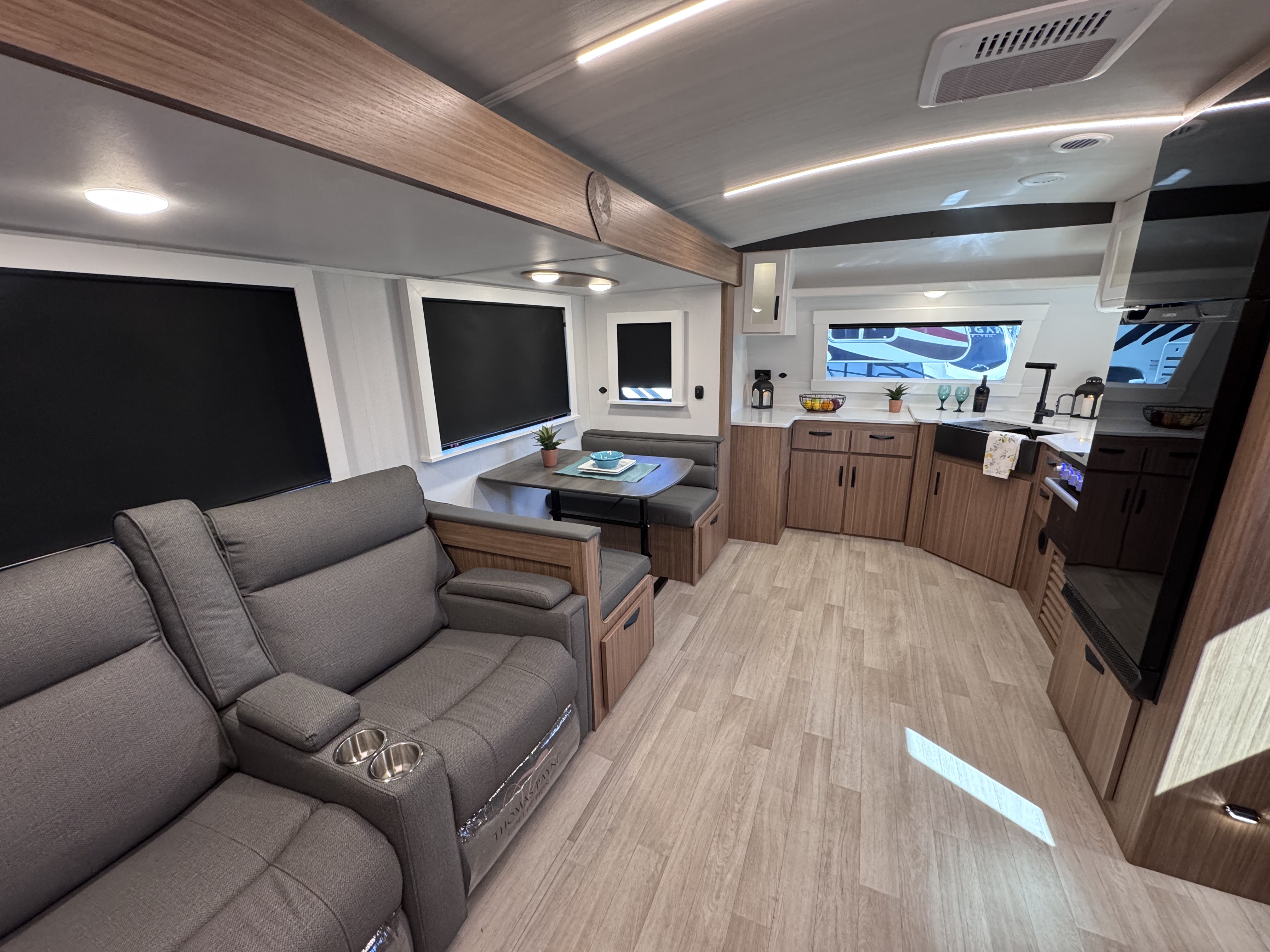 2025-Keystone-RV-Passport-Travel-Trailers-2710KB-24067 | Grants Pass ...